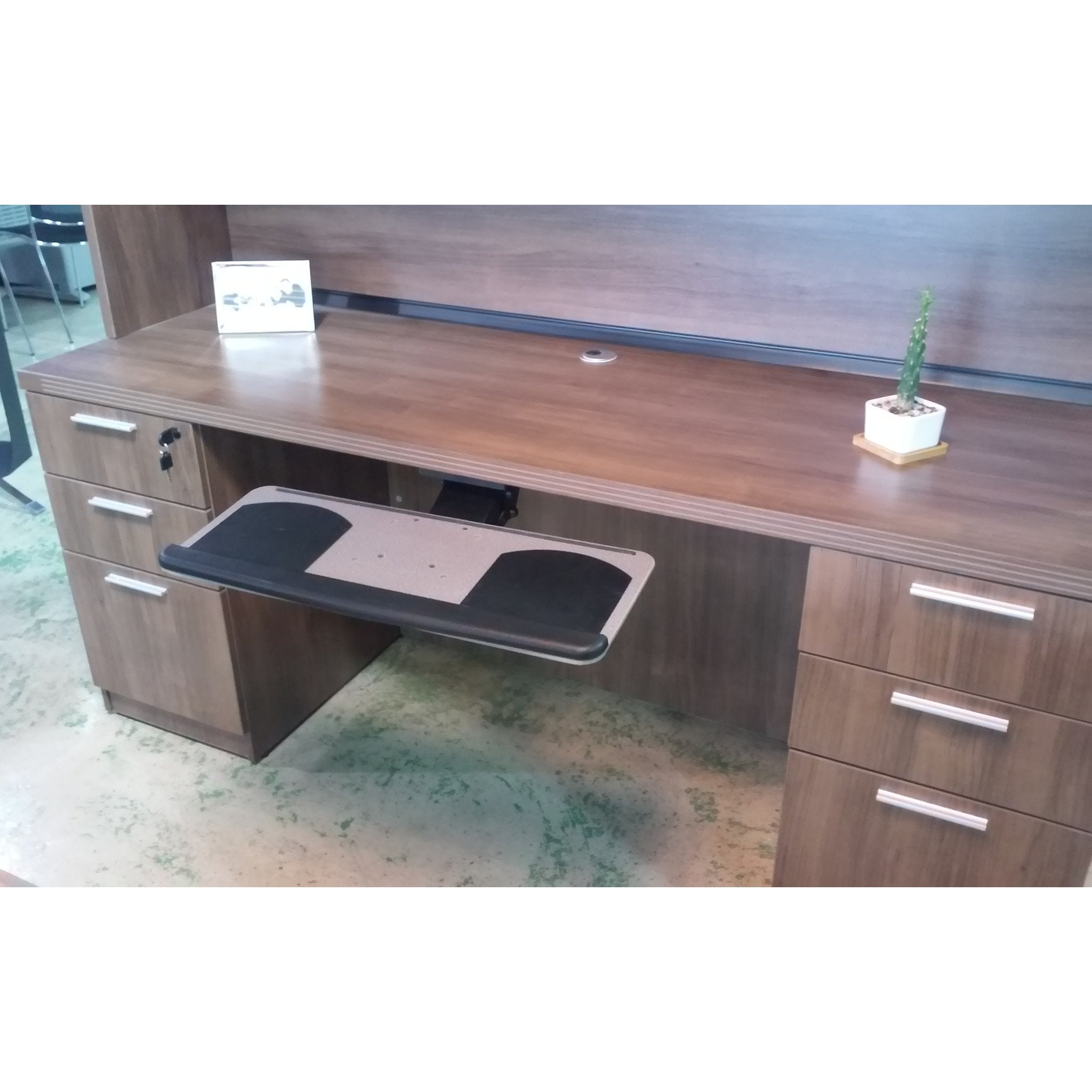 Buy Element Full Motion Ergonomic Keyboard Tray w/ Mouse Pad - OFX Office